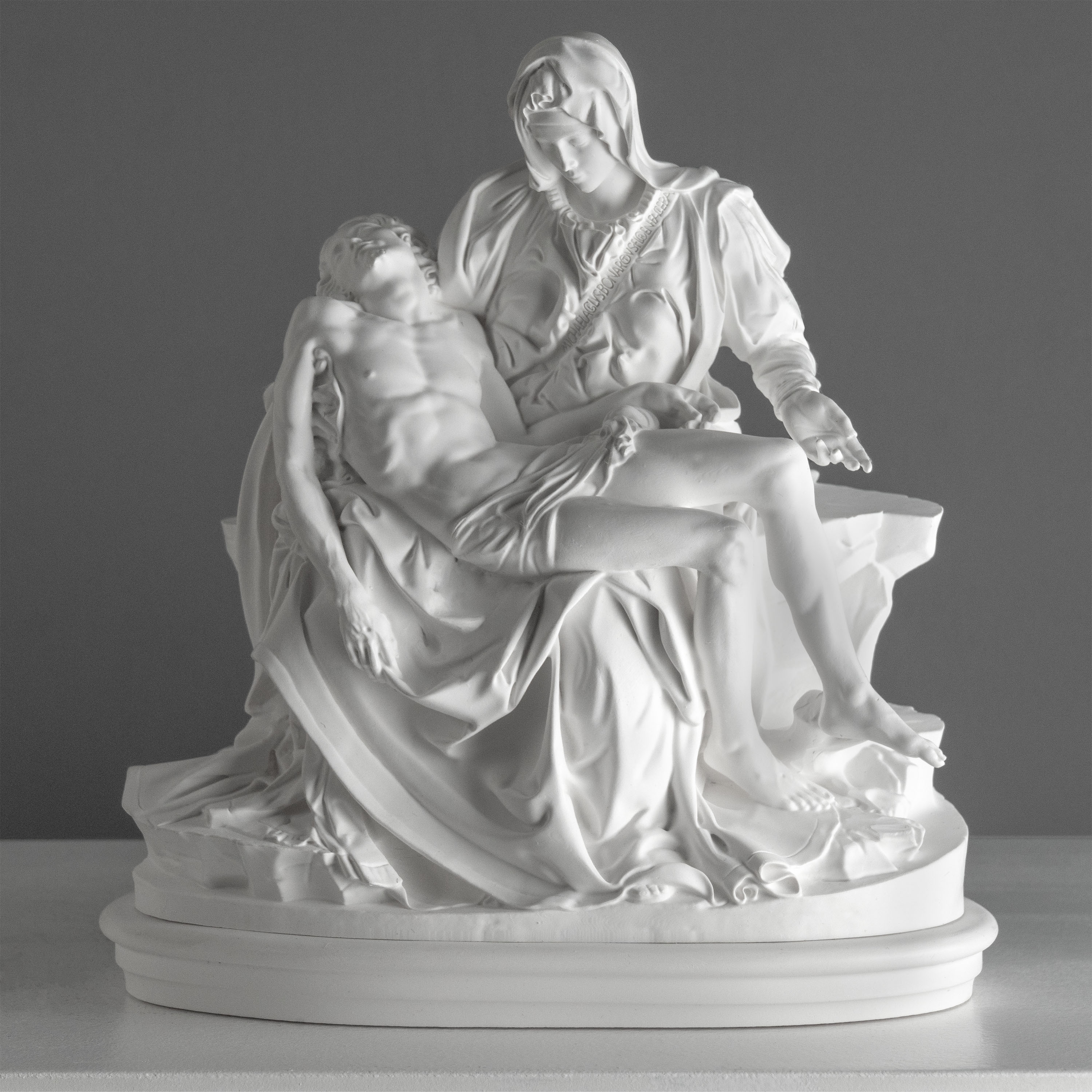 Michelangelo’s Pieta Sculpture – White Statue (Vatican Museum) – The ...